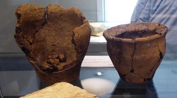 The Official Casual UK fireplace ornament : r/CasualUK