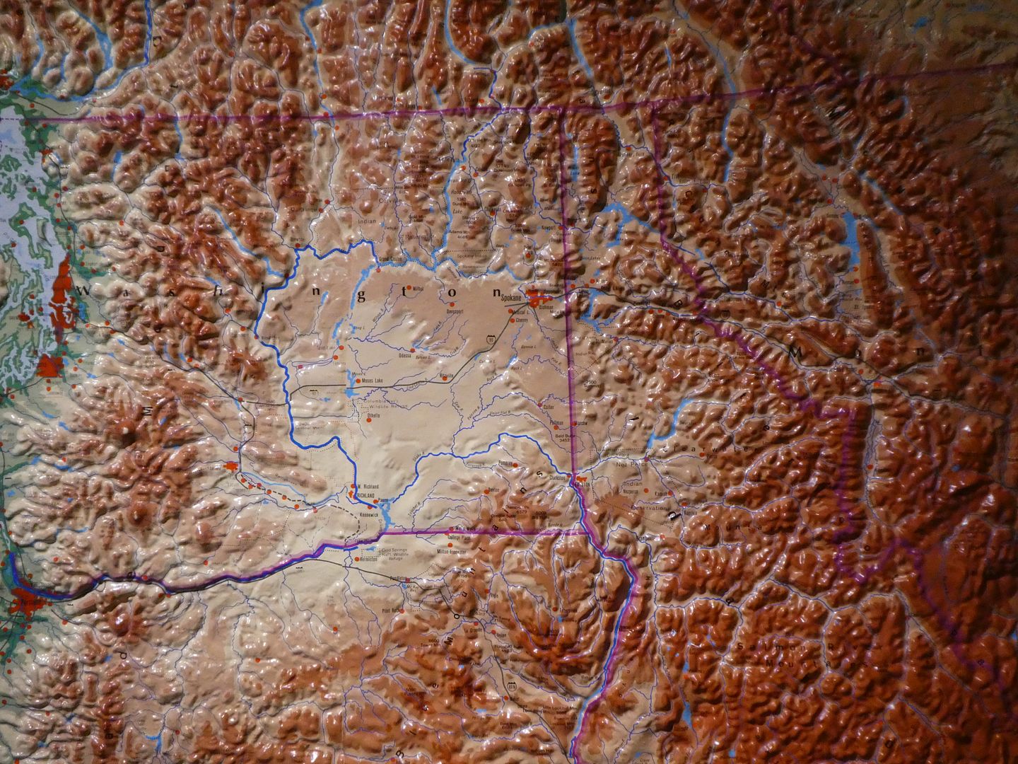 Indians 101: Trade, Tradition, Change in the Columbia Plateau (museum tour)